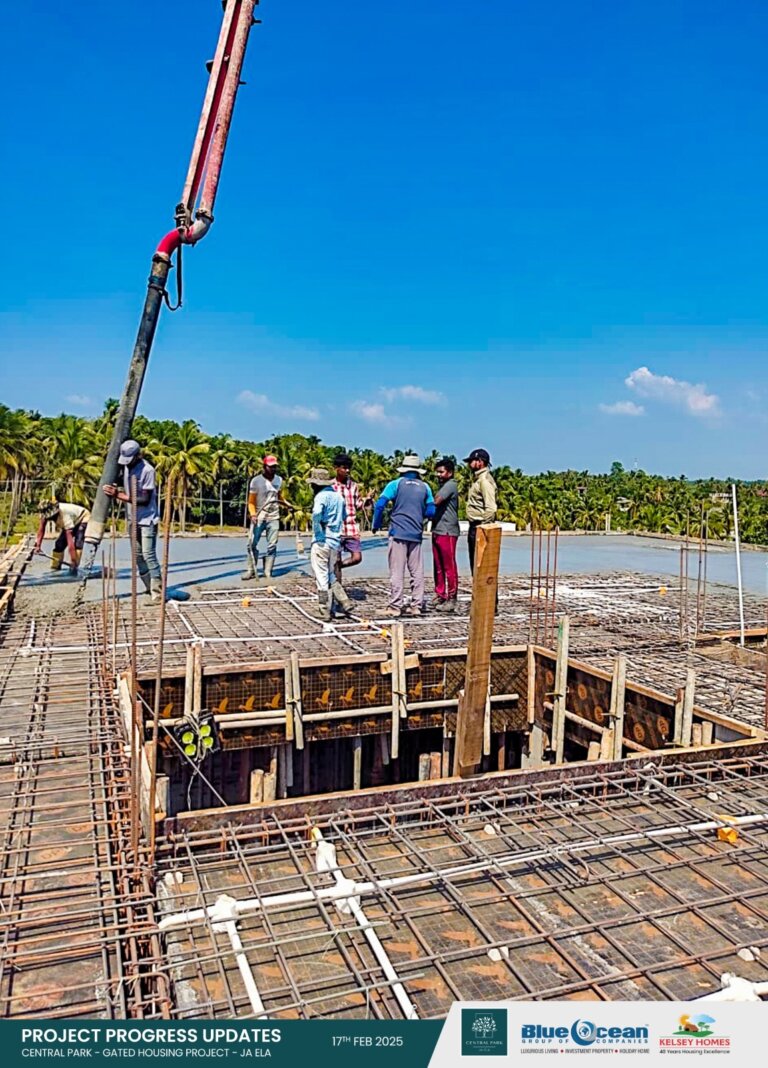 Roof Slab Concreting, Column & Form Work | Central Park, Ja-Ela